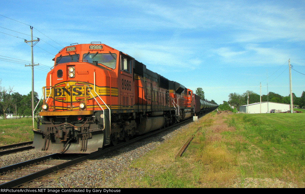 BNSF 8986